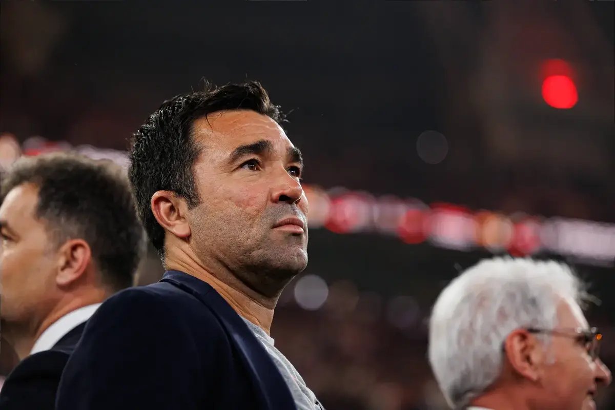 Deco diz que é o início de uma nova era para o Barcelona